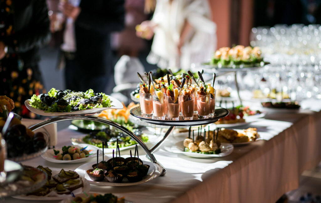 Dinner Buffets - Samuel's Grande Manor